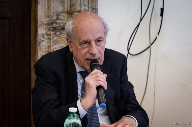 Le chiese di Roma "raccontate" in una collana voluta dal Vicariato ...